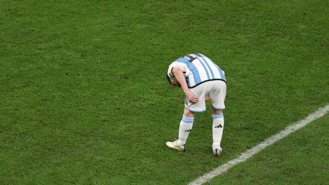 La explicación sobre el dolor que sintió Messi en su pierna izquierda ...